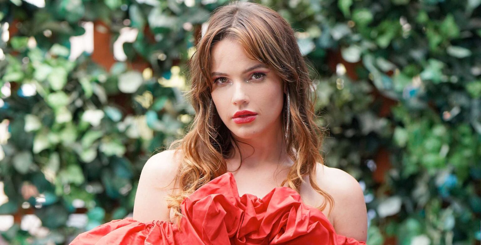 Cait Fairbanks Biography -- The Young and the Restless