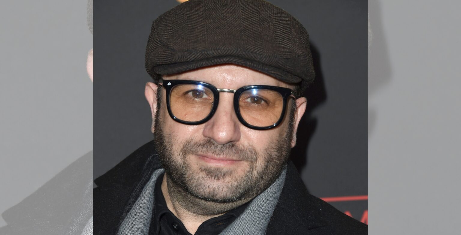 Brad Everett Young, Known for Soap Star Photography, Dies at 46